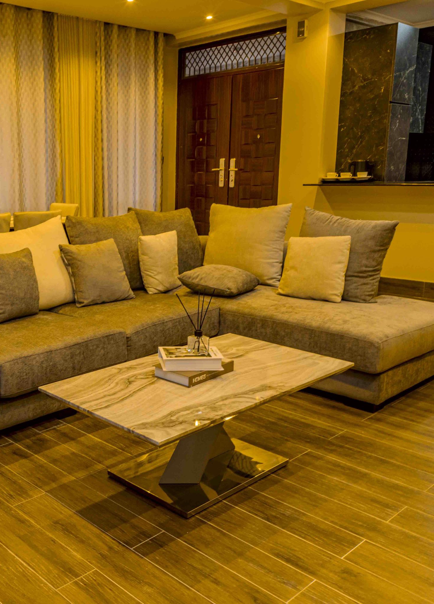 RUBIS PLAZA – APARTMENTS